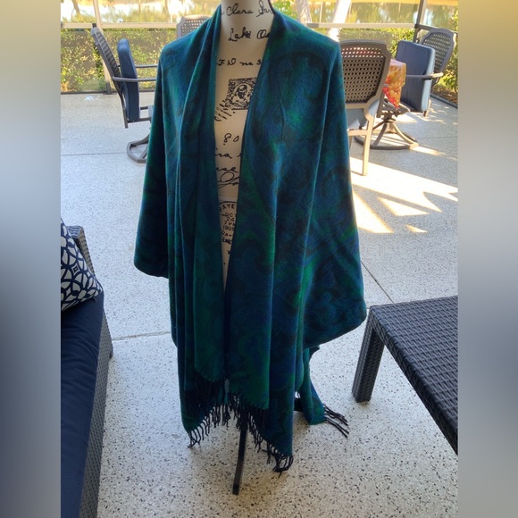Jackets & Coats | Nwt The Rack Peacock Colors Blue And Green Patterned ...